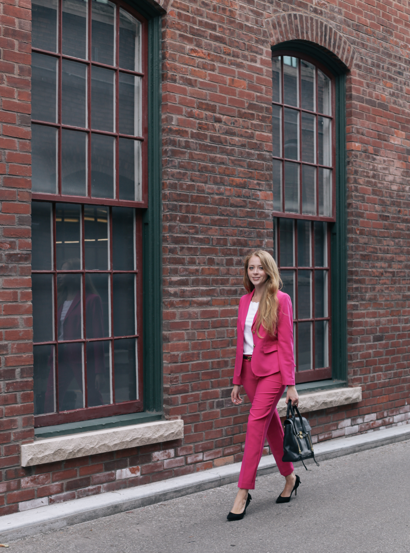 Hot pink suit | Tips for wearing colored suits