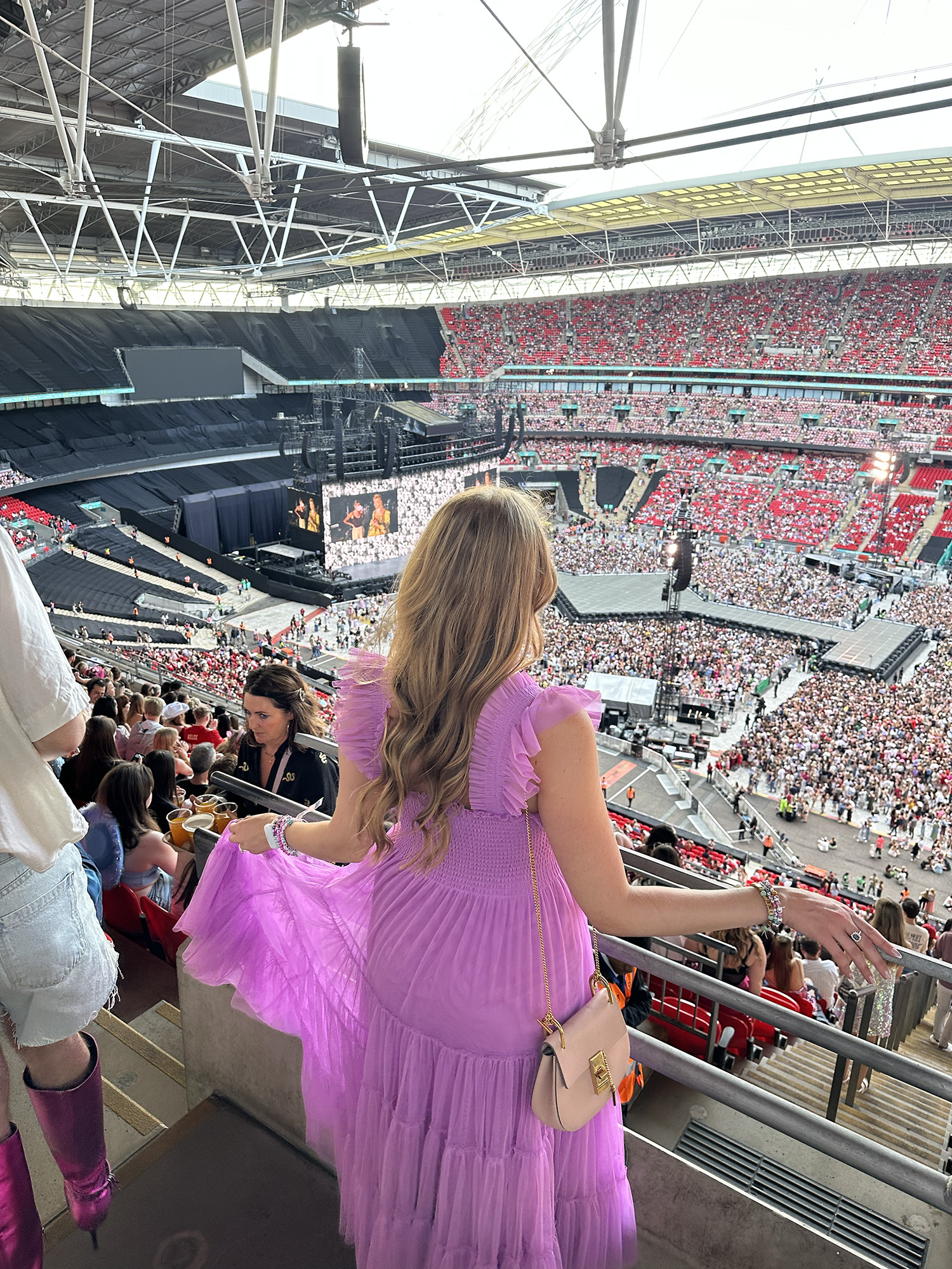 Taylor Swift Eras Tour London Night 1 Recap + Whether Travelling to go ...